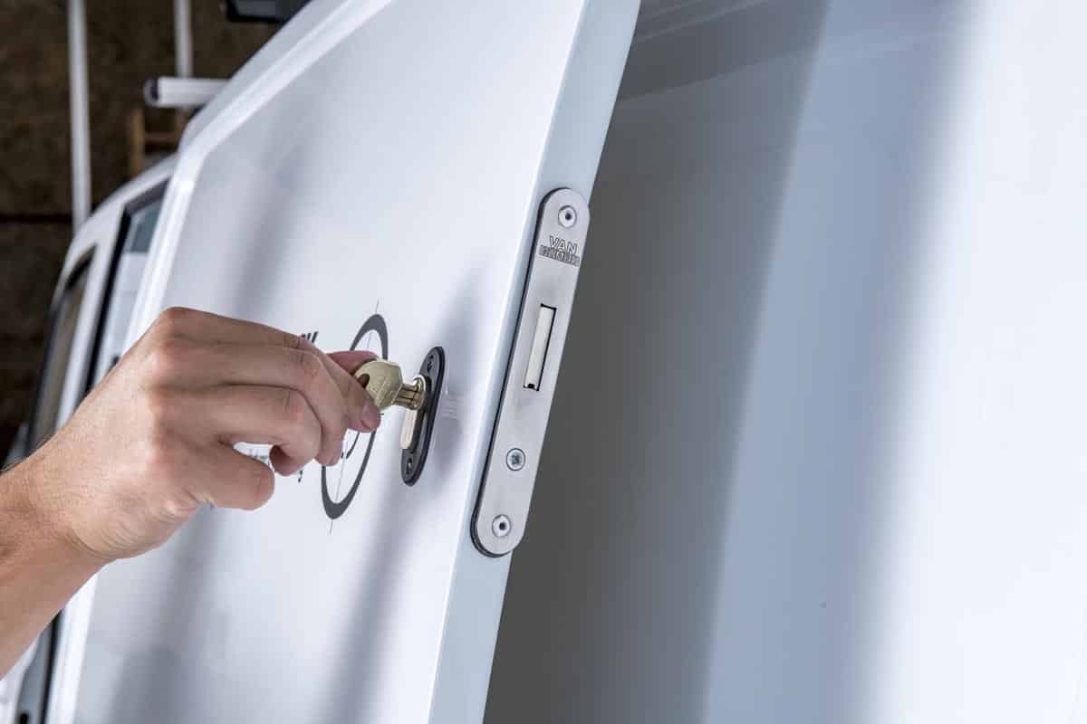 Deadlocks - SR Key Solutions